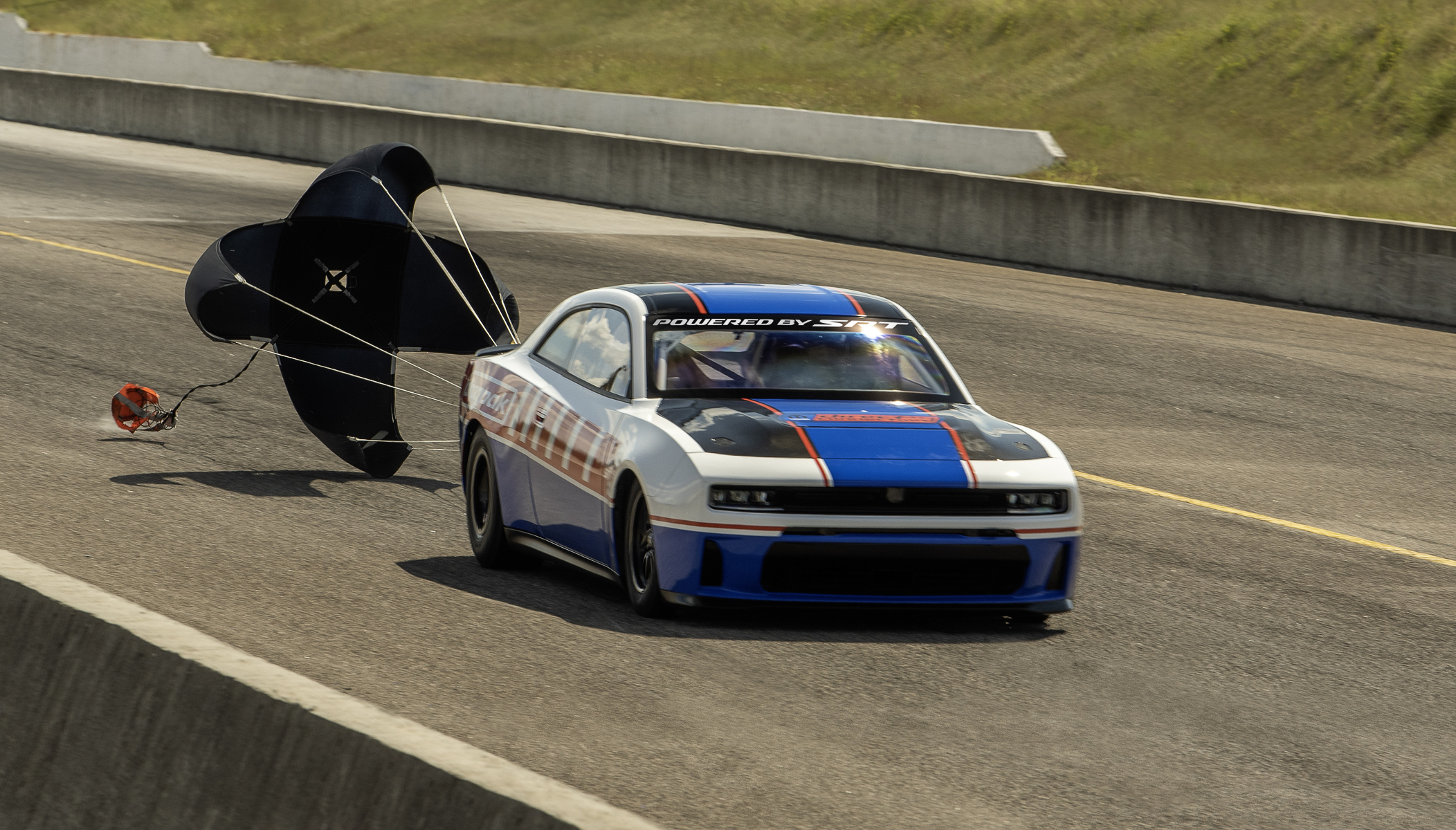 Dodge Unveils the Limited Edition Charger Drag Pak