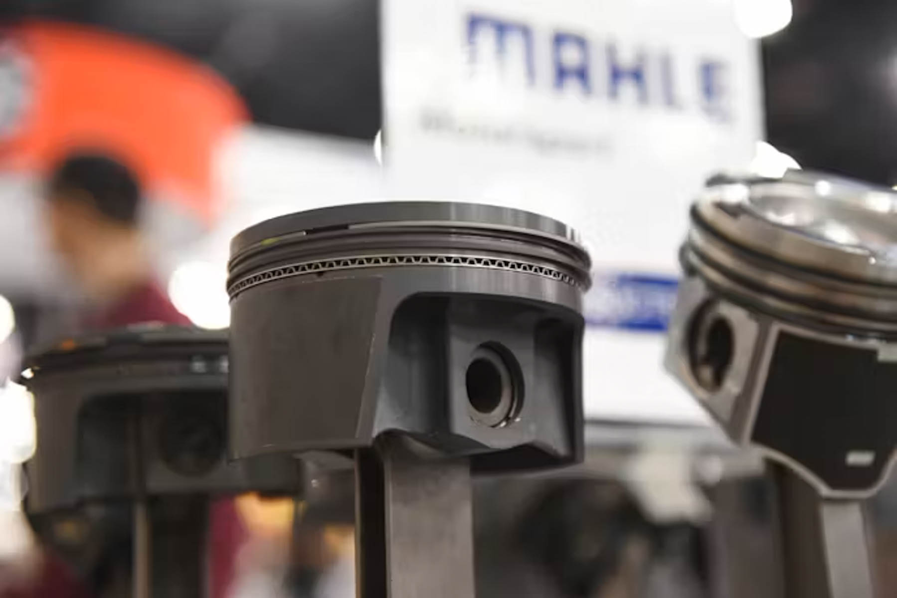 Pistons Explained: Forged vs. Cast Differences
